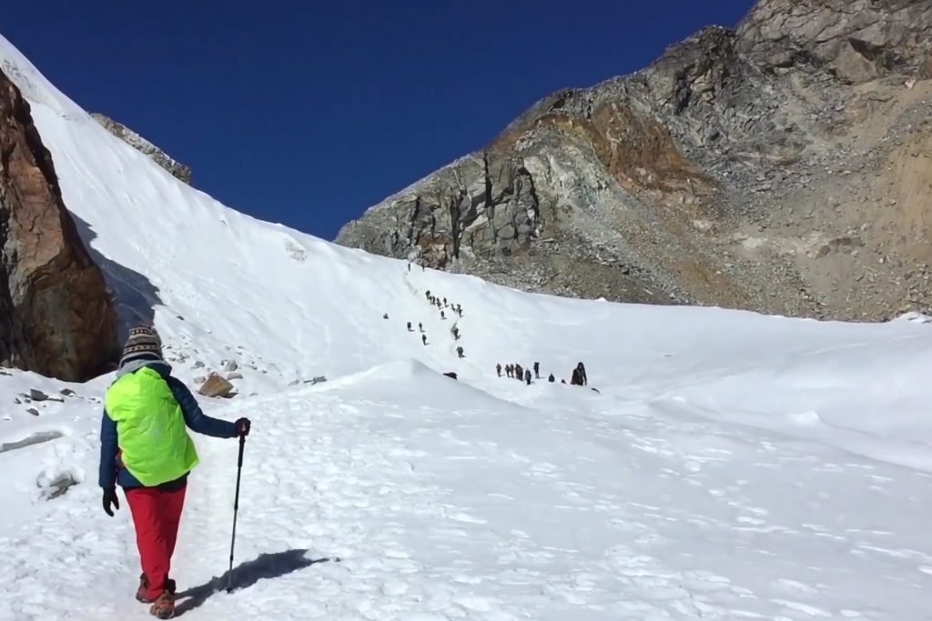 Everest Chola Pass Trek 16 days, Itinerary, Gokyo Lake, Difficulty